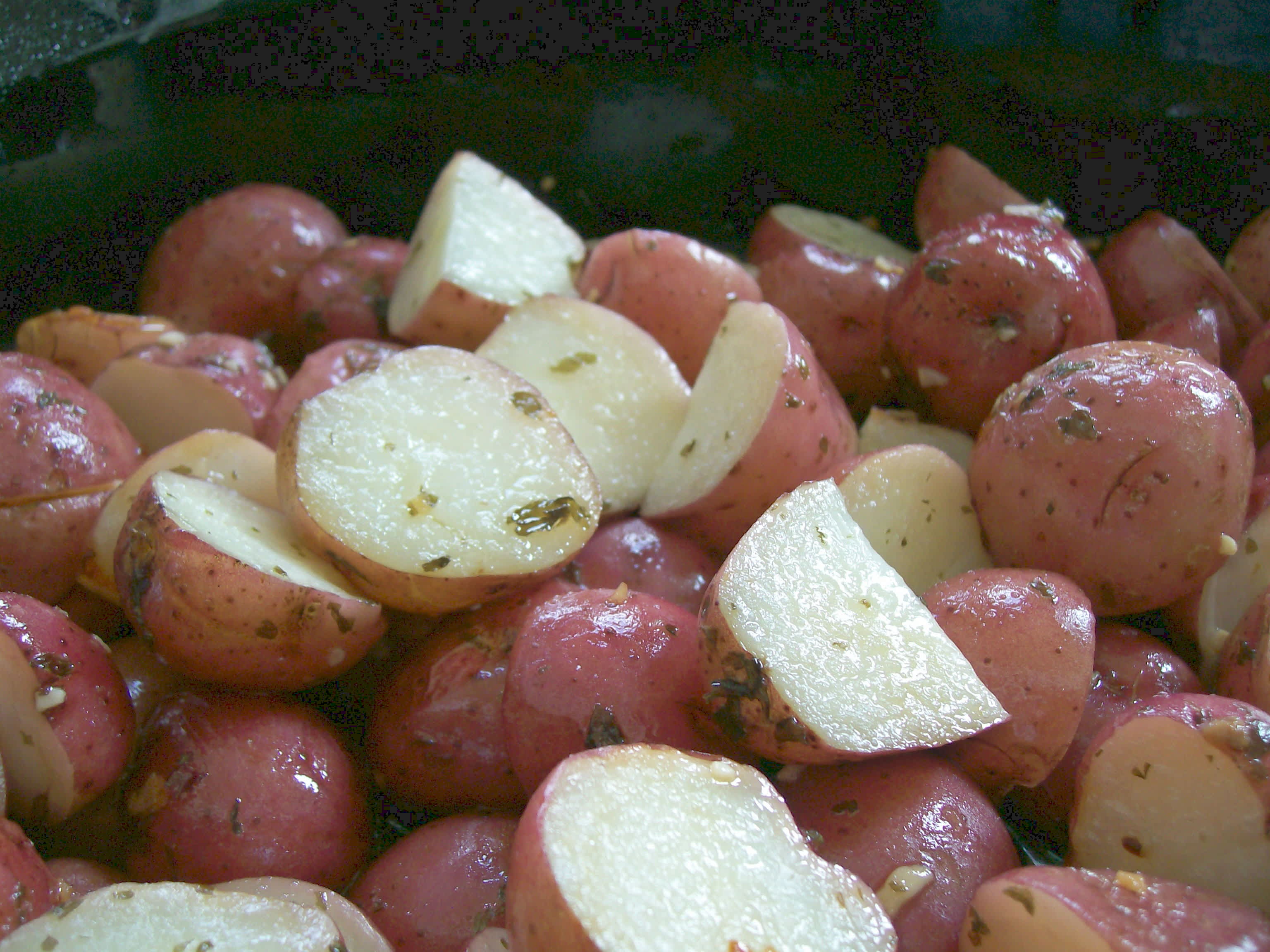 Baby red potatoes with garlic and parsley Recipe - Food.com