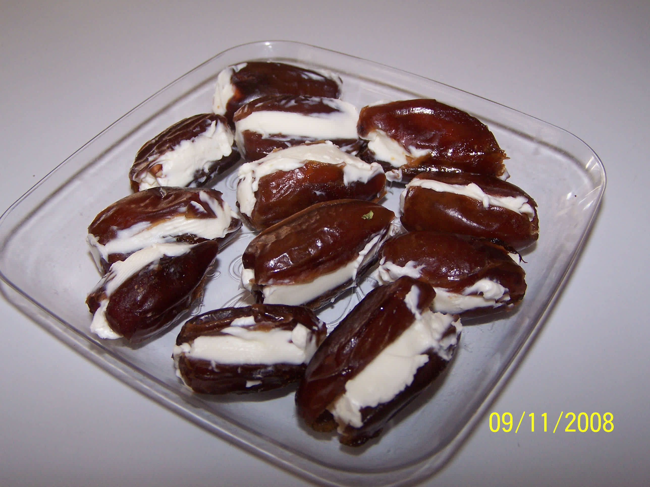 Dates Stuffed with Cream Cheese and Pecans Recipe - Food.com