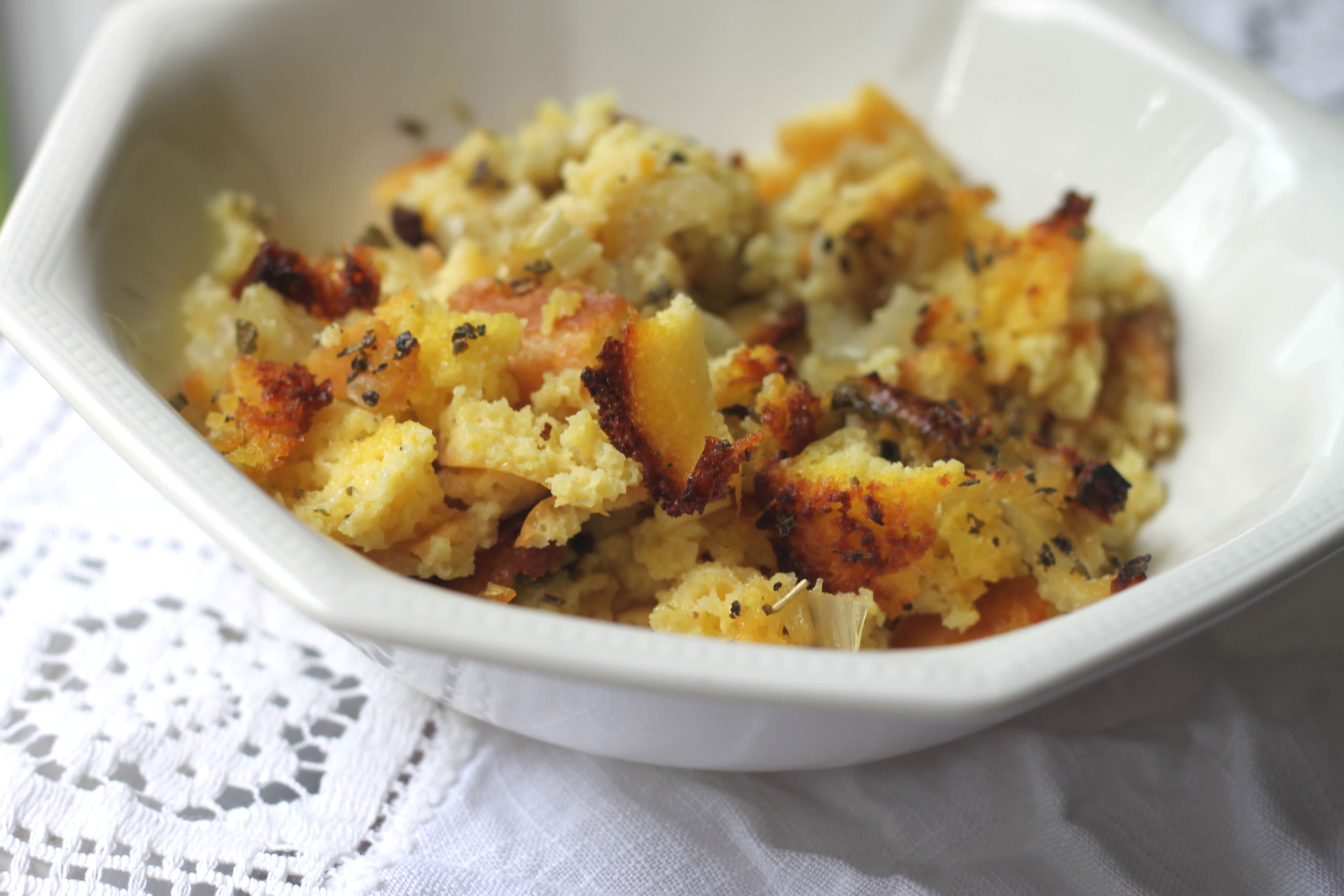 paula deen cornbread dressing