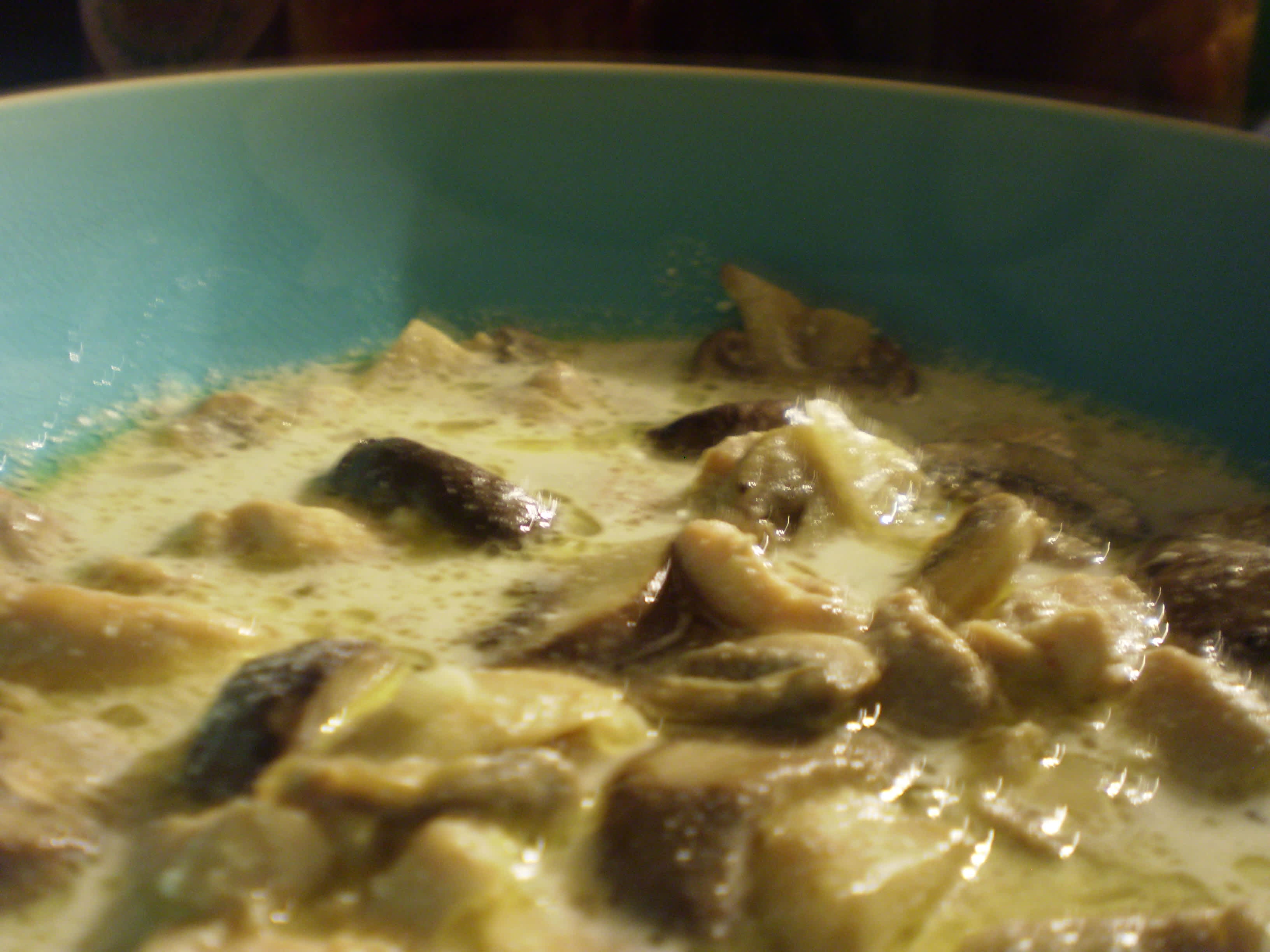 Cassolette D'escargots Au Chablis (Snails in Chablis & Mushr Recipe ...
