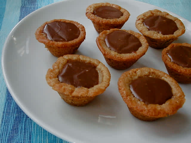 Simple Fudge Tarts Recipe - Baking.Food.com