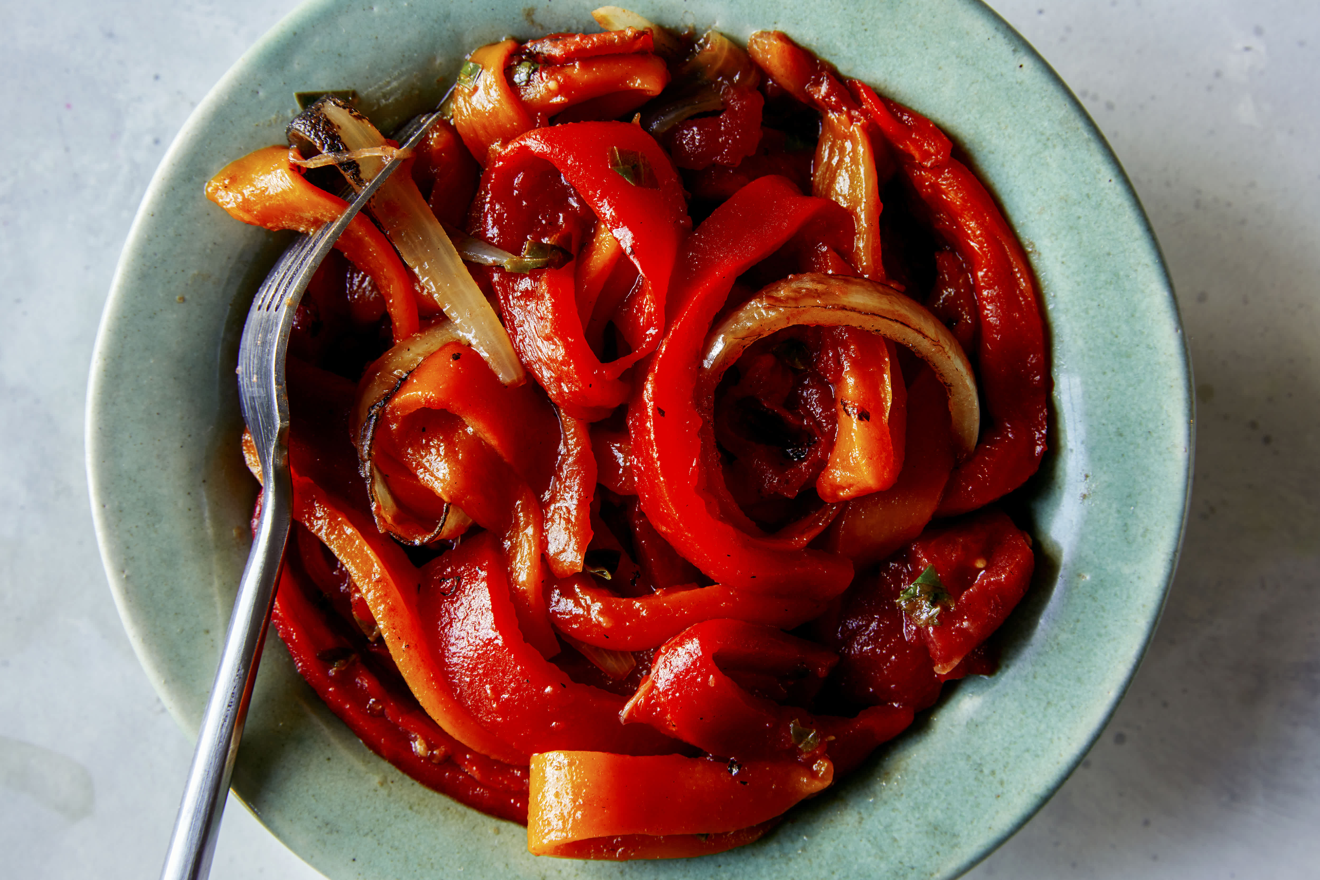 sliced red pepper