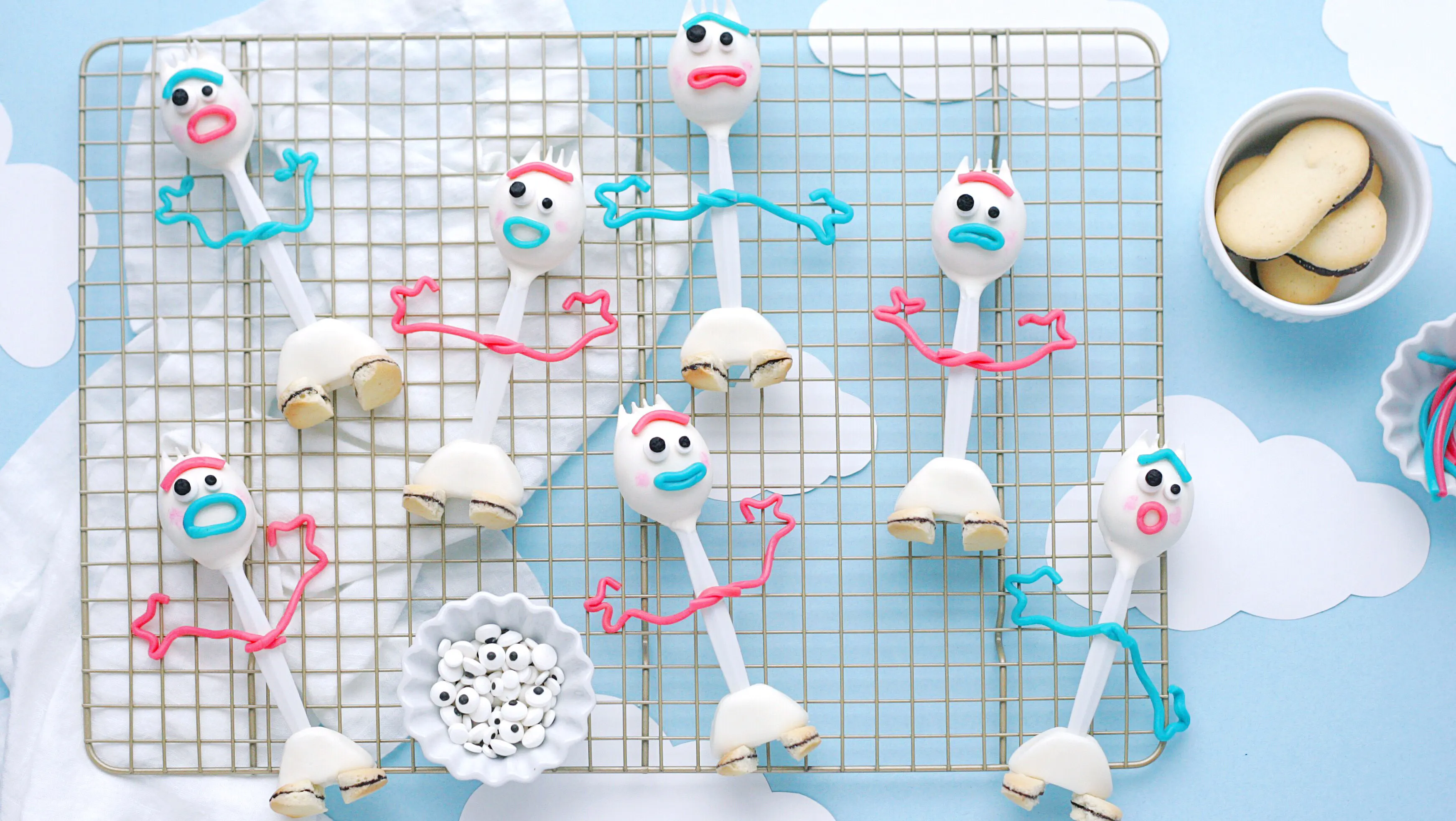 Forky Inspired Cheesecake Pops Recipe - Food.com