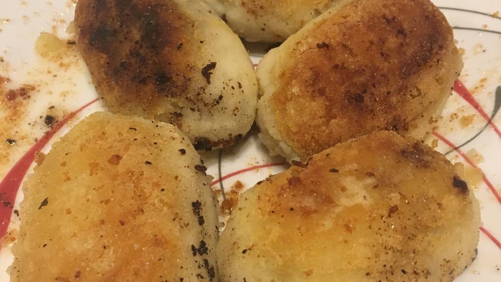 Peruvian Stuffed Potatoes Papa Rellena Recipe - Food.com