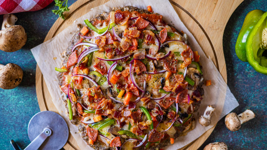 No Dough Meat Crust Pizza for the Low Carb Dieter Recipe - Food.com