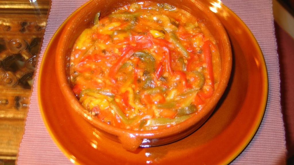 Tri-Color Peppers in Garlic, Onions and Tomatoes Recipe - Food.com
