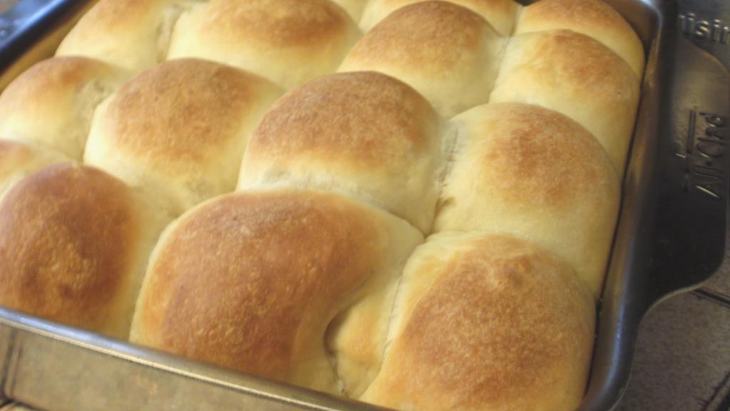 Buttery Pan Rolls (for the Bread Machine) Recipe - Food.com