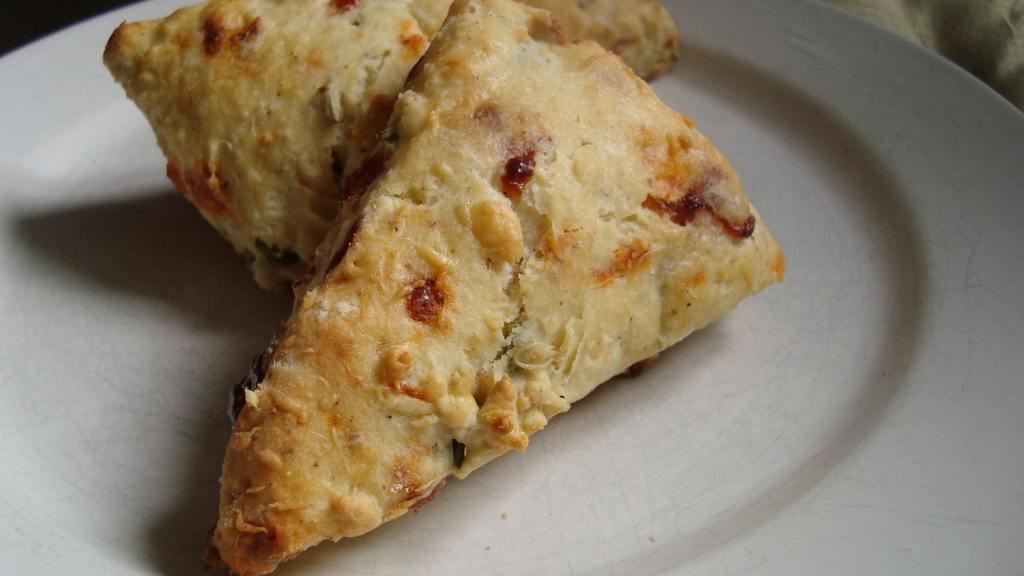 Apple-Smoked Bacon and Cheddar Scones Recipe - Food.com