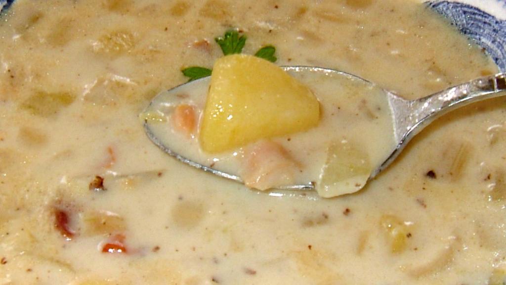 Creamy Canadian Clam Chowder Recipe