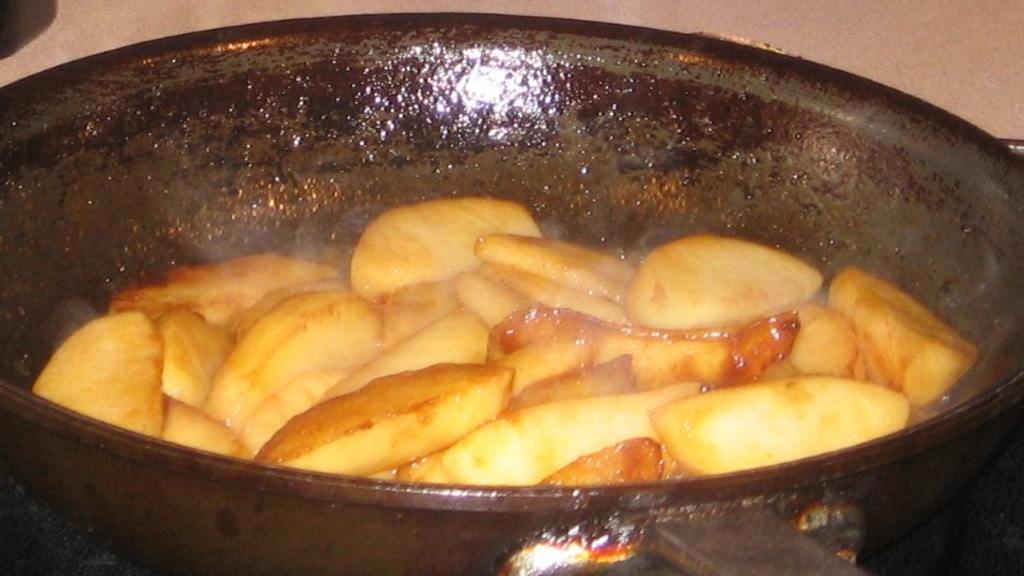 Bourbon Flamed Apples Recipe - Food.com