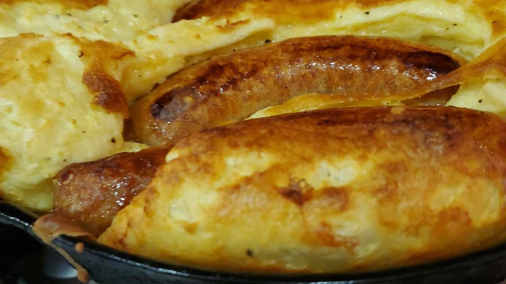 Traditional British Toad-In-The-Hole and Mini Toads Too! Recipe - Food.com