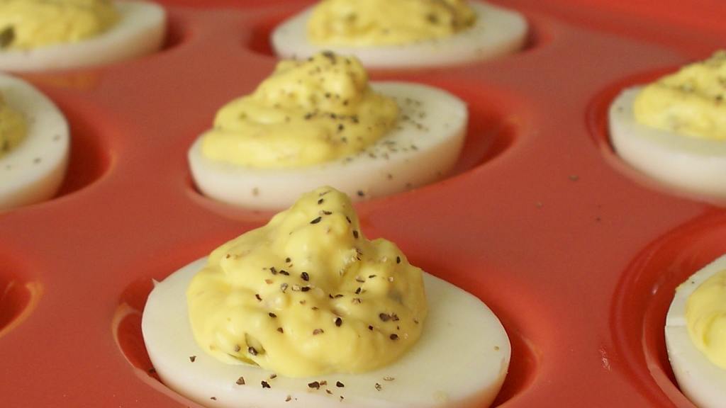 Classic (With a Kick!) Deviled Eggs Recipe - Food.com