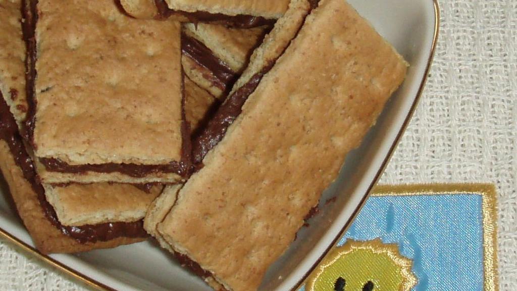 Super Easy Graham Cracker Sandwiches Recipe - Food.com
