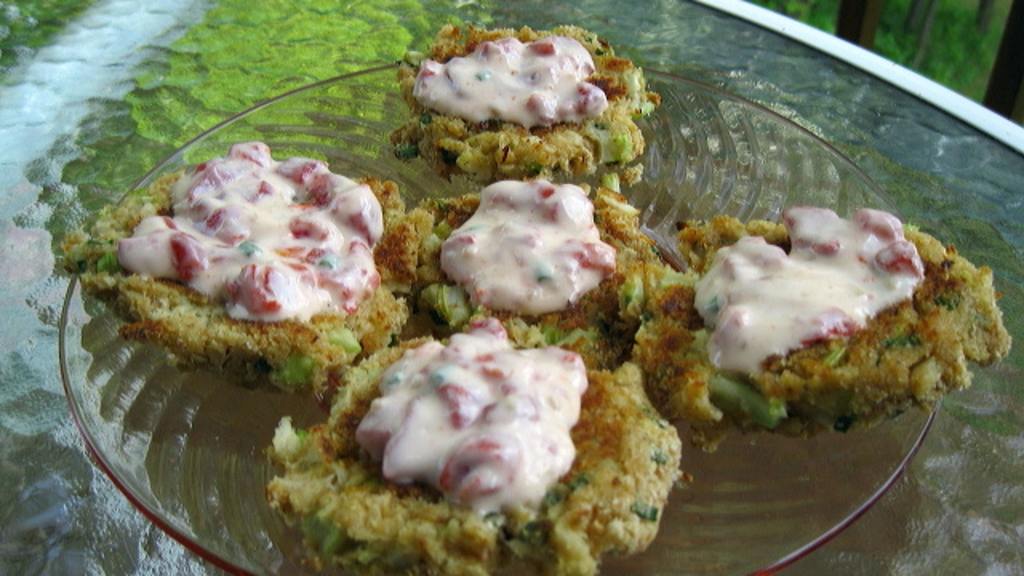 Panko-Crusted Crab Cake Bites With Roasted Pepper-Chive Aioli Recipe ...