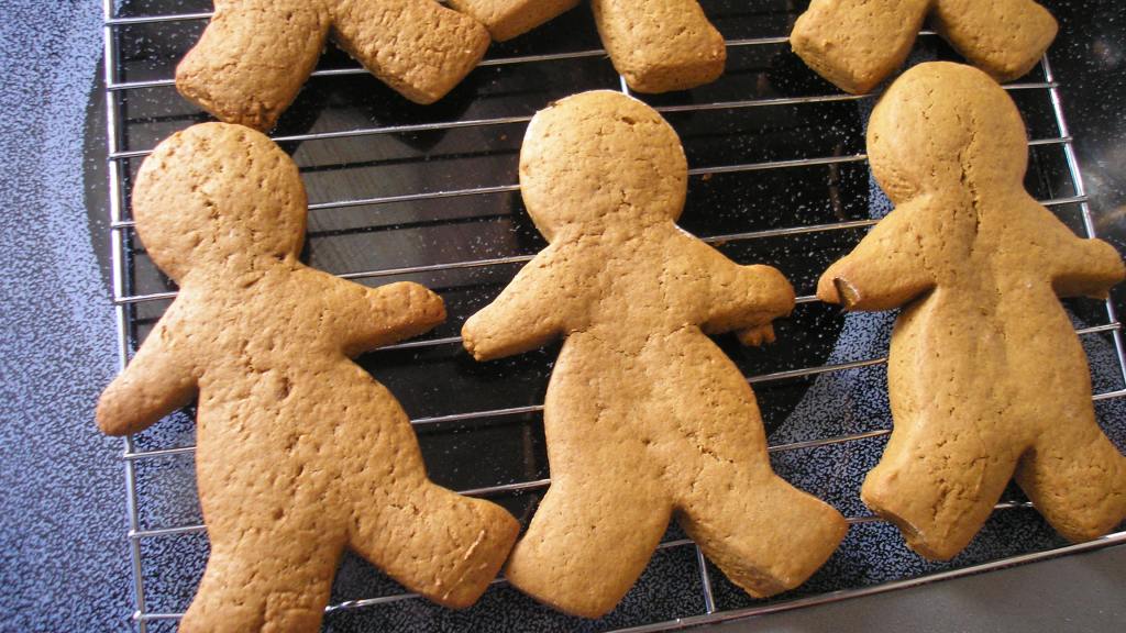 Soft and Easy Gingerbread Men Recipe - Food.com