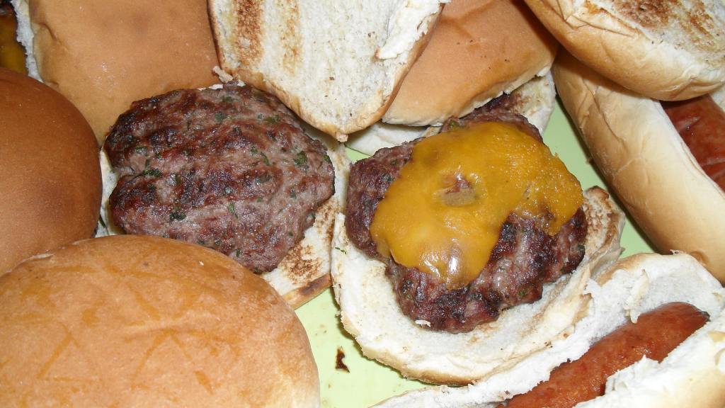 The Perfect Summer Hamburger Recipe Recipe - Food.com
