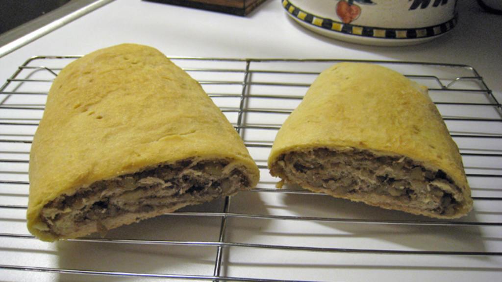 Cabinkat's Sweet Kolaché Nut Roll Recipe - Food.com
