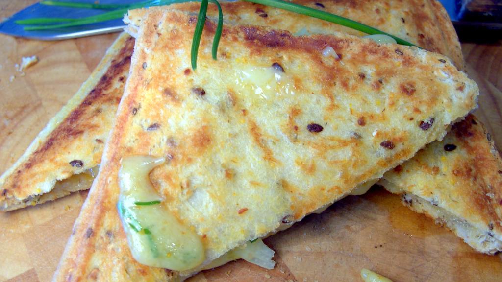Cheesy Chive and Onion Toasties/Jaffles Recipe - Food.com