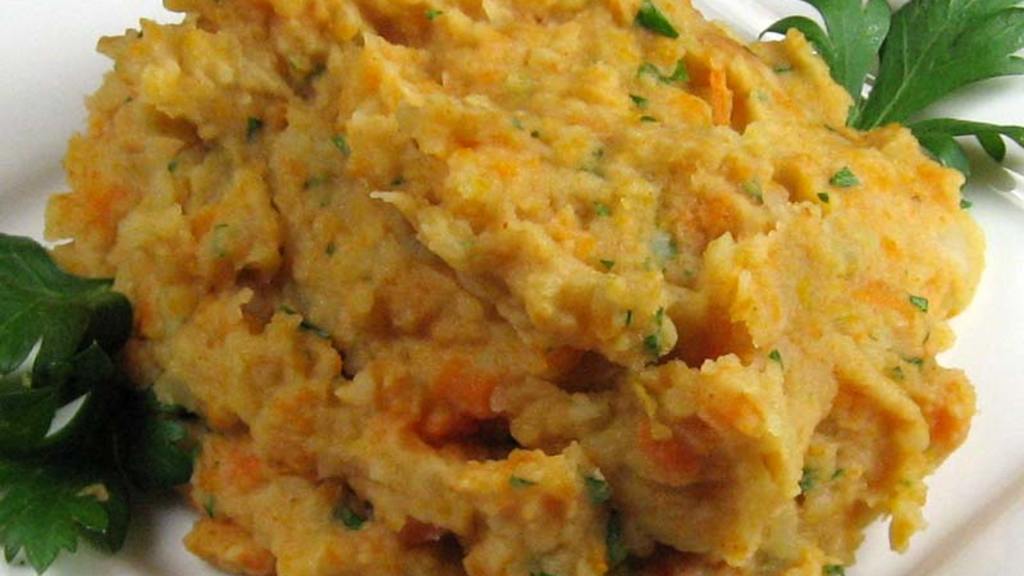 Mashed Potatoes and Carrots With Paprika and Parsley Recipe - Food.com
