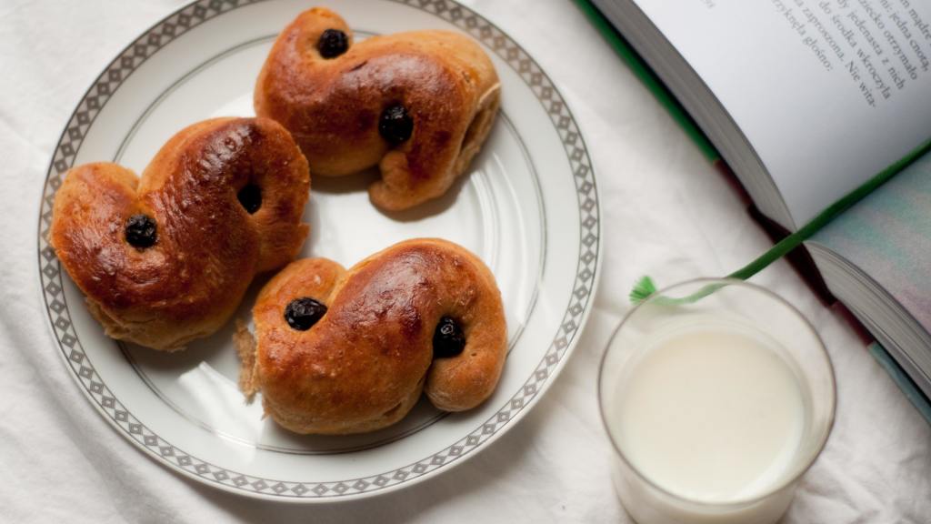 Saint Lucia buns - Lussekatter - Saffron buns Recipe - Food.com