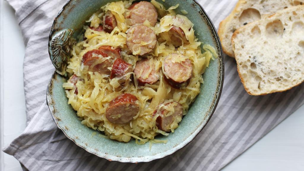 Crock Pot Apple and Sauerkraut Kielbasa (Low Fat) Recipe - Food.com