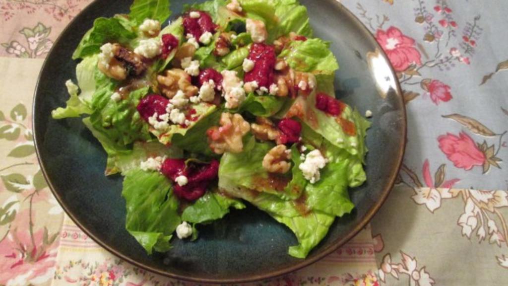 Raspberry Walnut Salad Recipe - Food.com