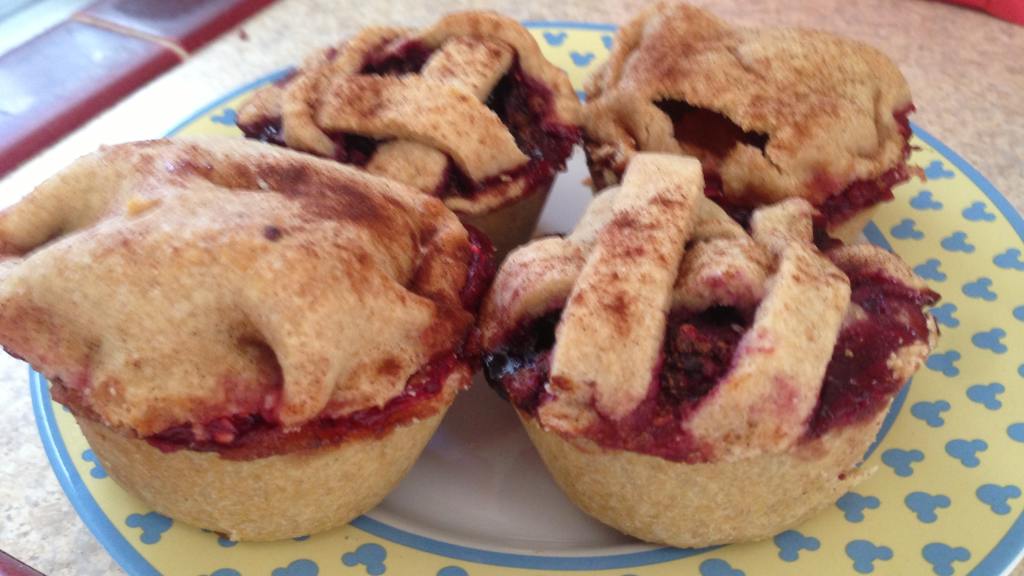 Mini Berry Pies Recipe - Food.com