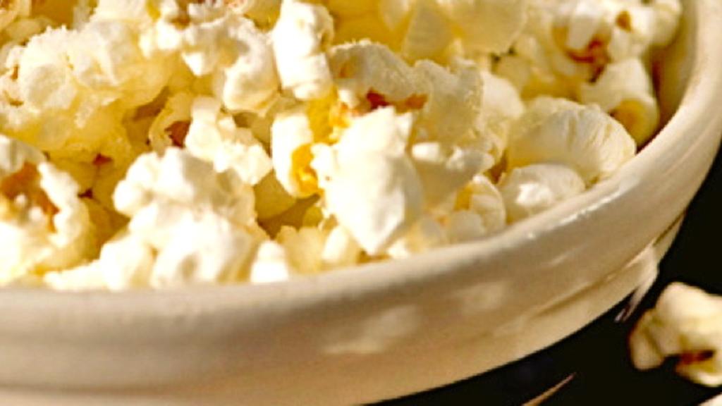 Homestyle Movie Theater Popcorn Recipe - Food.com