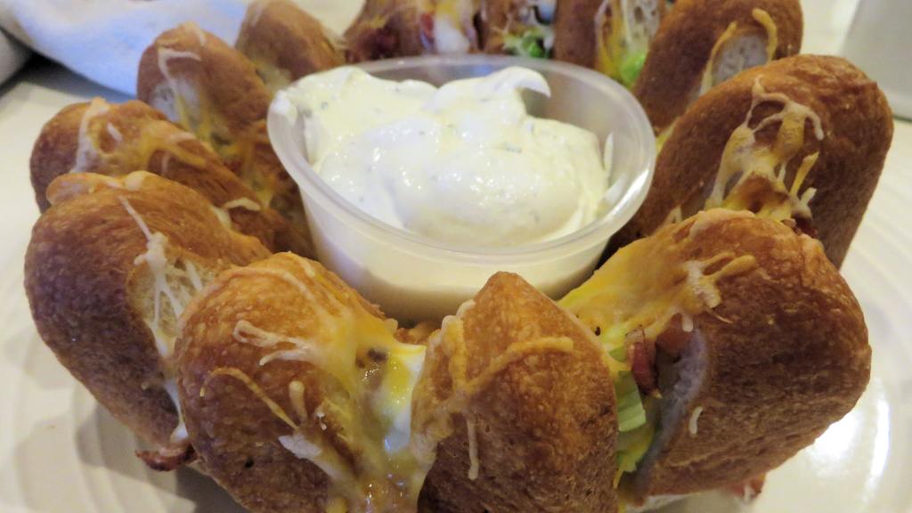 Hot Cheesy Party Ring Recipe - Food.com