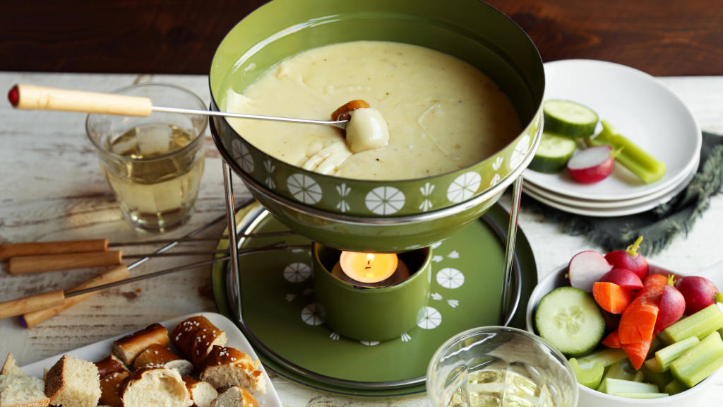Authentic Original Traditional Swiss Fondue (Old World Recipe) Recipe ...
