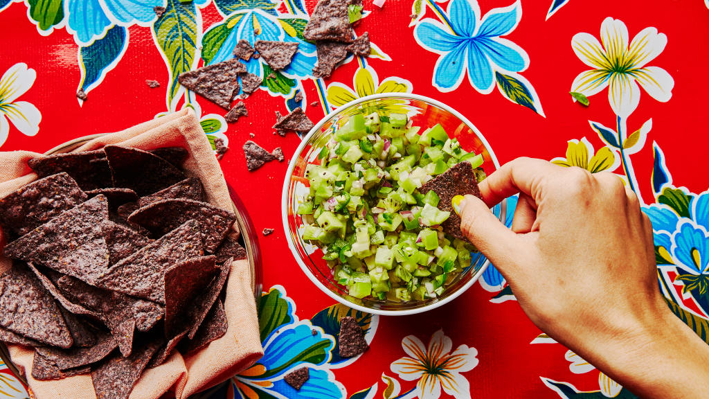 Kiwi and Tomatillo Pico De Gallo Recipe - Food.com