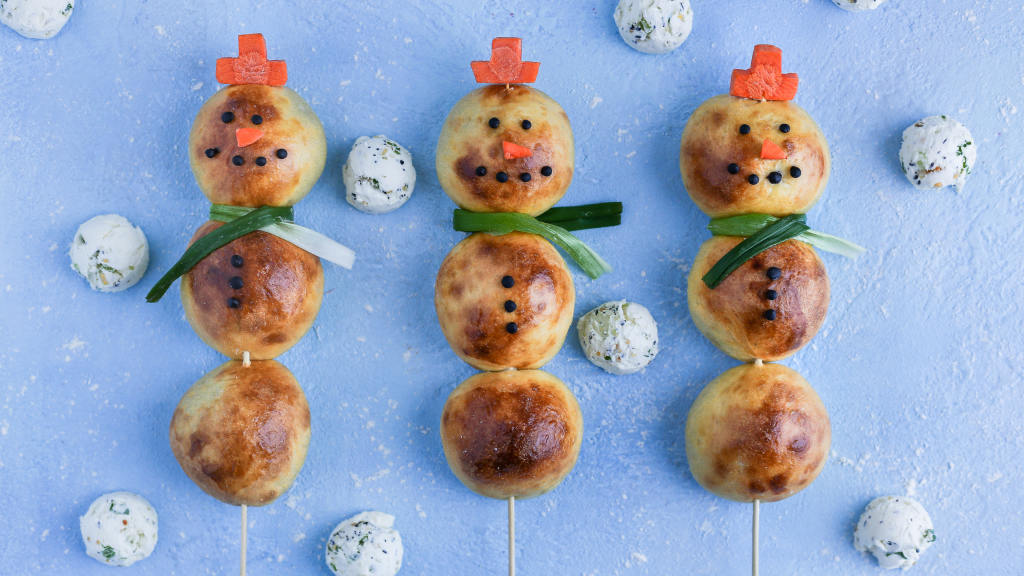 Snowman Bagel Bombs Recipe - Food.com