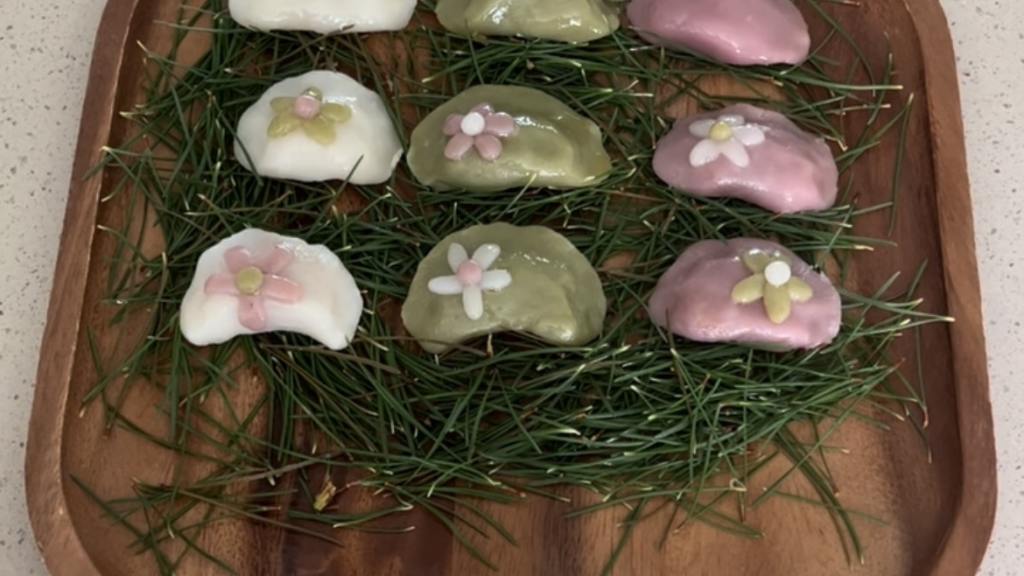 Songpyeon (Half-Moon Rice Cakes) Recipe - Food.com