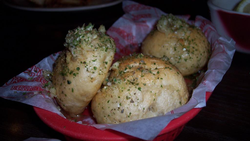 Bob Chinn's Garlic Rolls Recipe - Food.com