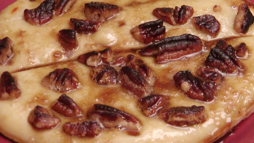 Baby Brie with Praline Recipe - Food.com