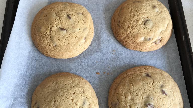 Big Soft and Chewy Chocolate Chip Cookies Recipe - Food.com