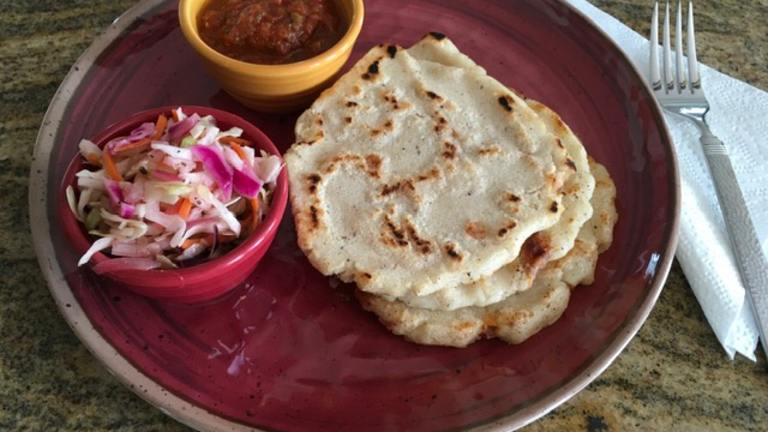 El Salvadorian Bean and Cheese Pupusas Recipe - Food.com