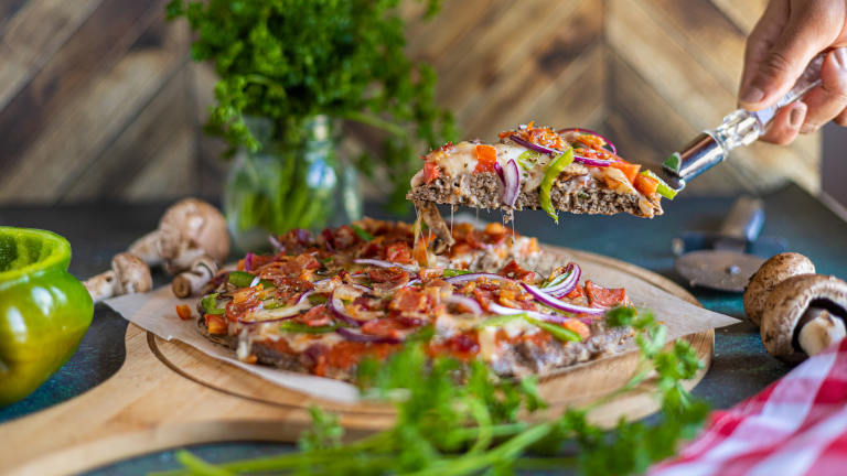 No Dough Meat Crust Pizza for the Low Carb Dieter Recipe - Food.com