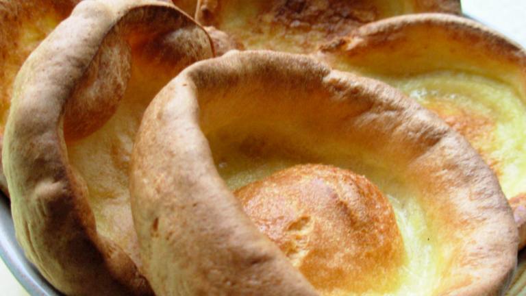 My Mum's Easy and Traditional English Yorkshire Pudding Recipe - Food.com