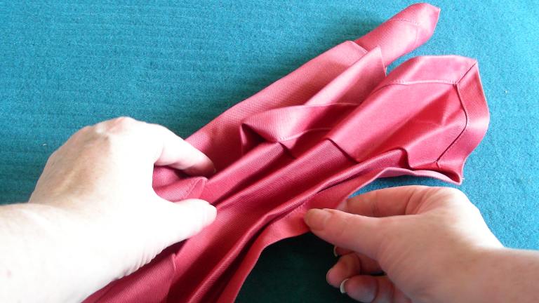 Serviette/Napkin Folding, Candle Fan Fold Recipe - Food.com