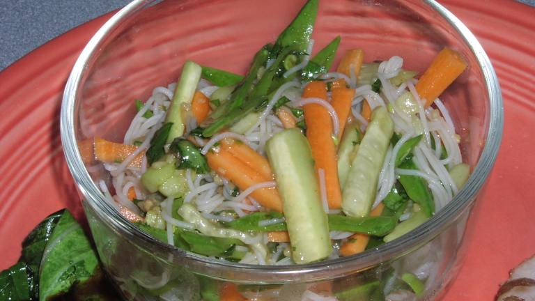 Cellophane Noodles With Garlic, Cucumbers and Cilantro - Ww Recipe - Food.com
