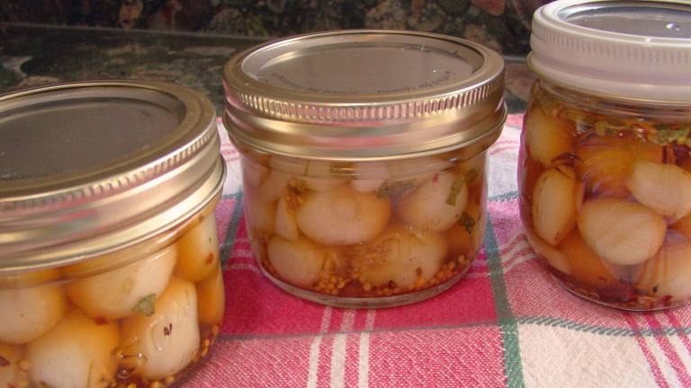 Easy and Traditional British Pub Style Pickled Onions Recipe - Food.com