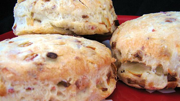 Bacon and Onion Biscuits Recipe - Food.com