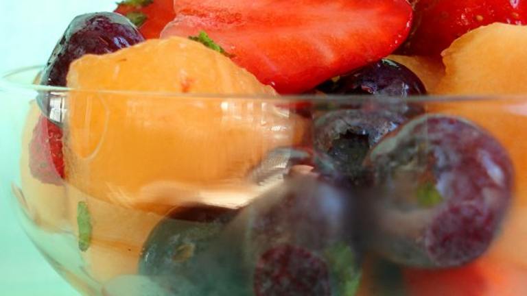 Sweet Melon and Berry Toss or Minty Fruit Salad (Ww) Recipe - Food.com