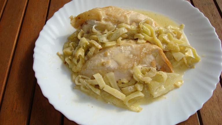 Chicken in Cheesy Sambuca Sauce Recipe - Food.com