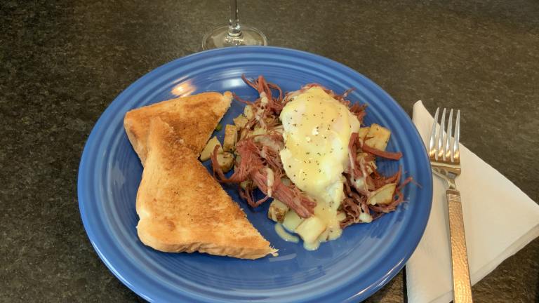 Corned Beef Hash With Poached Eggs Under Hollandaise Recipe - Food.com