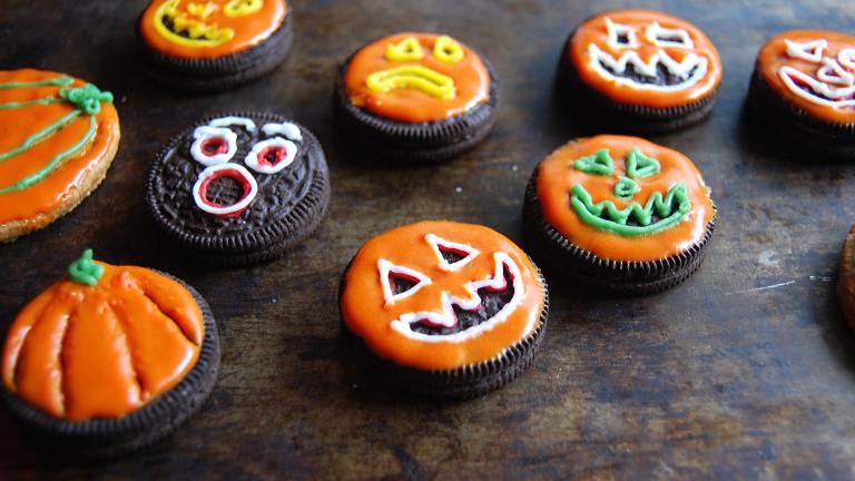 Cute Non-Pumpkin Ritz Jack O' Lantern Cookies Recipe - Food.com