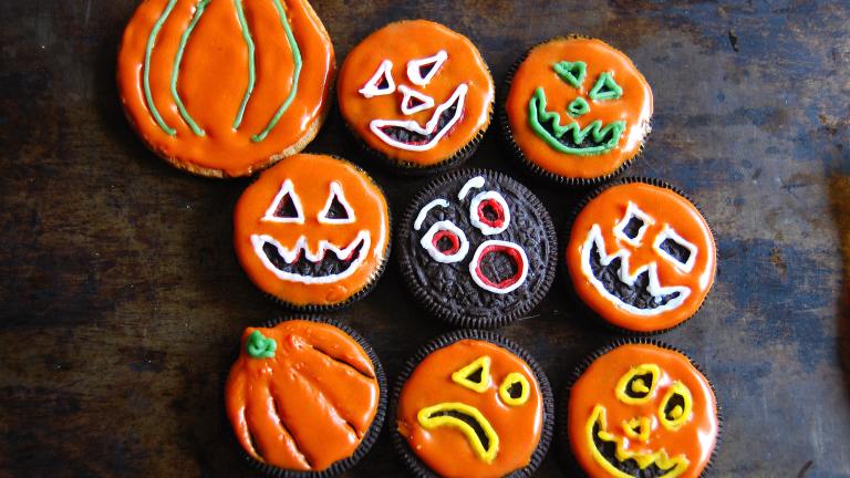 Cute Non-Pumpkin Ritz Jack O' Lantern Cookies Recipe - Food.com