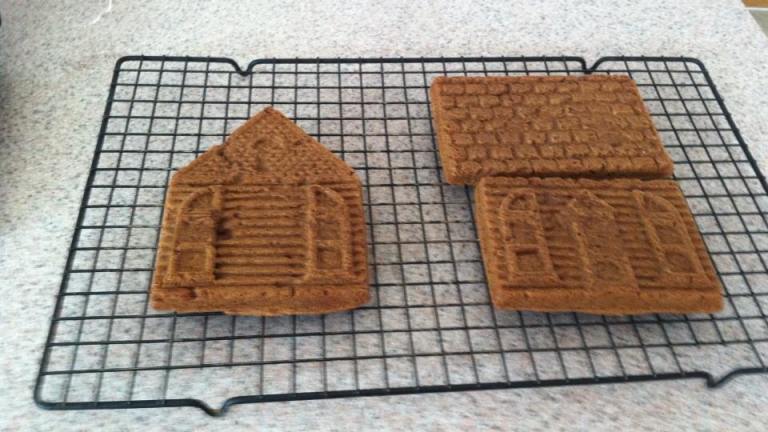 Pampered Chef Gingerbread House Mold Recipe Recipe - Food.com