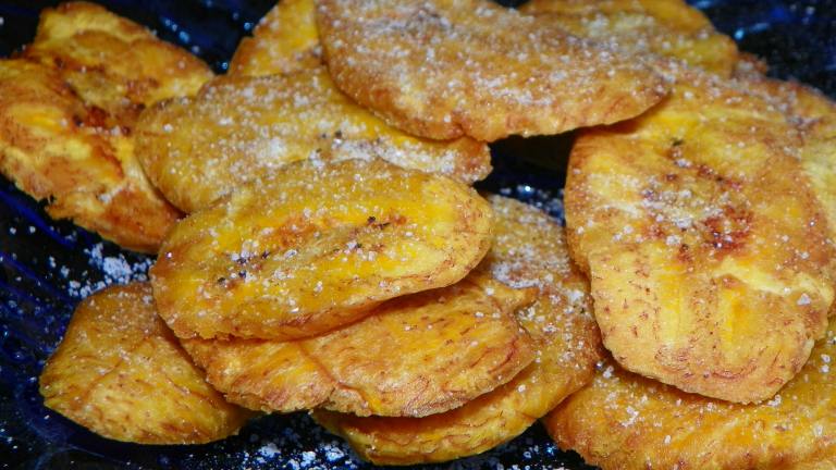 Patacones (Fried Green Plantains) - Panamá Recipe - Food.com